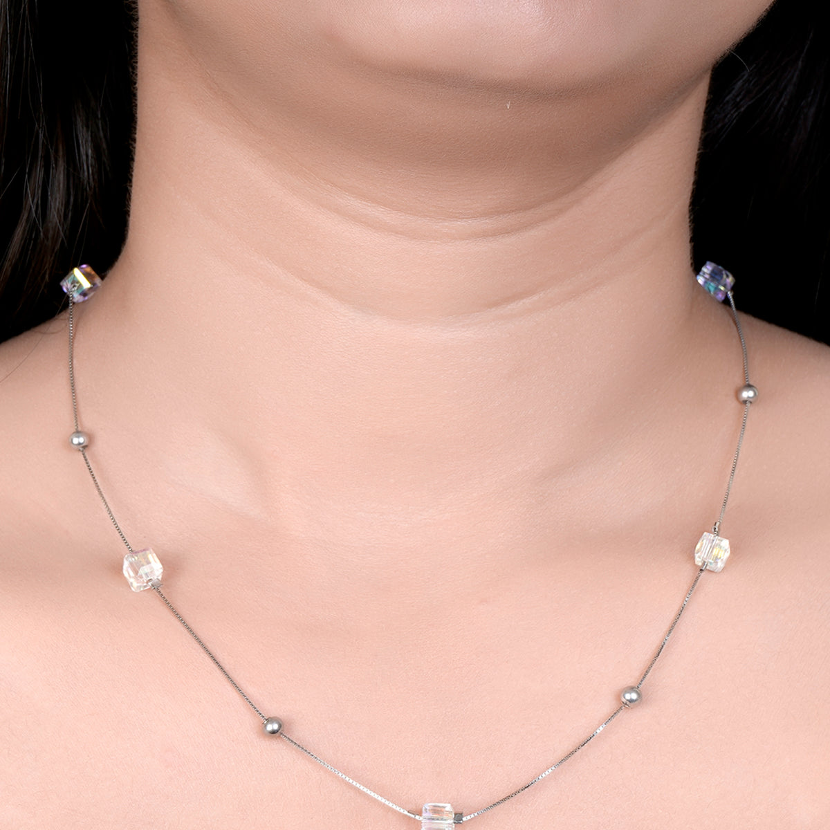 Delicate Silver Crystal Chain – Rajasi
